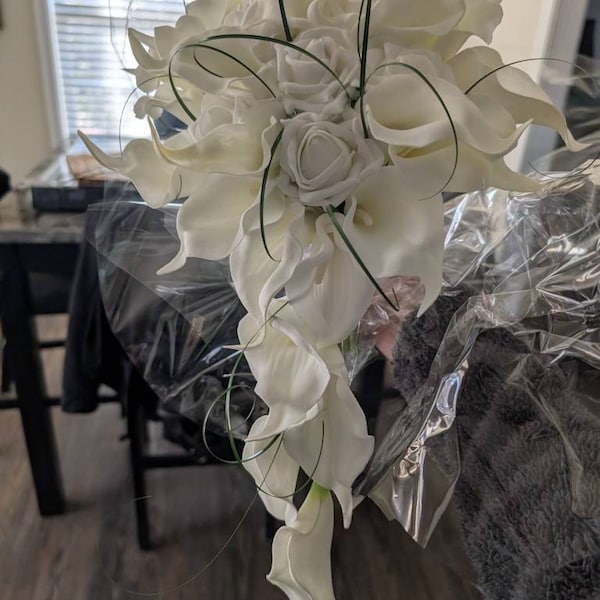 Bride Blue and Ivory Artificial Calla Lily Teardrop Bouquet Real Touch ...