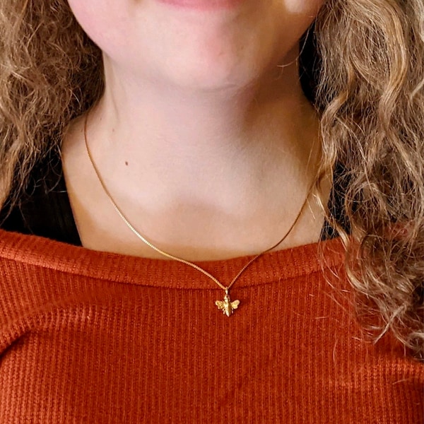 Dainty Bee Necklace - Tiny Silver, Rose or Gold Bee Jewelry, Sparkling ...
