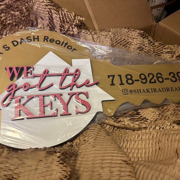 We Got the Keys Gold Key Sign, Realtor Closing Custom, Sold Real Estate ...