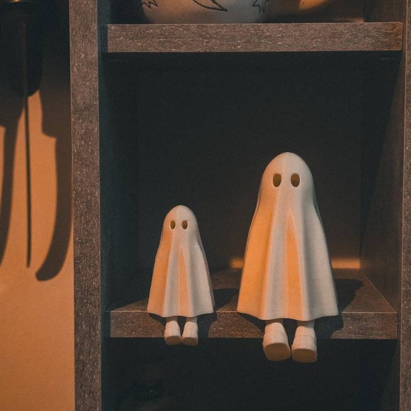 3D Printed Ghost Figure With Retractable Legs - Unique Stand-up ...