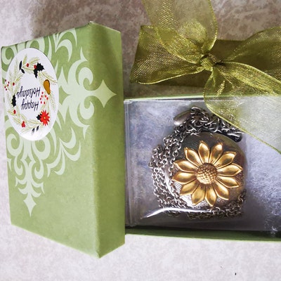 Gold Sunflower Locket Vintage Style Garden Wedding Bridesmaid Gift Boho ...