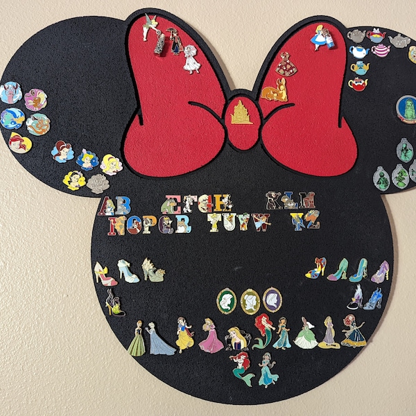Minnie Mouse Cork Board With Engraved Detailing. Minnie Mouse Pin ...