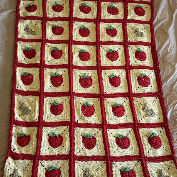 STRAWBERRY GRANNY SQUARE Crochet Pattern | Beginner Friendly Pdf in ...