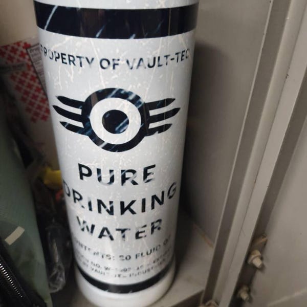 Fallout Vault-tec Pure Drinking Water - 20 Oz. Tumbler W/metal Straw ...