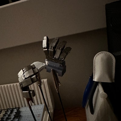 HDM Claw Type Hands ver. 2 for 1/144 & 1/100 Scale Mecha Model Kits ...