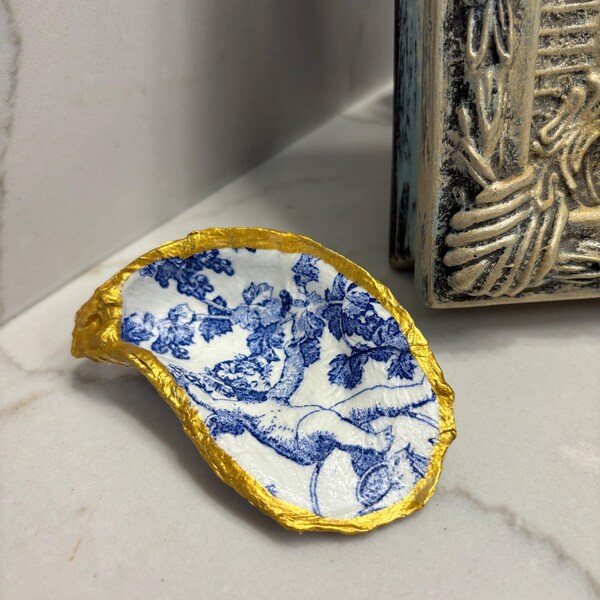 Oyster Shell 4x4 Shadow Box Wall Hanging | Wall Decor | Coastal Design ...