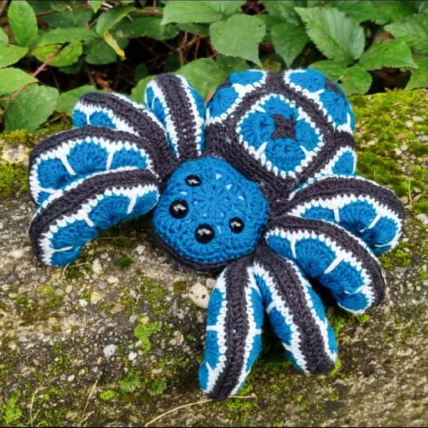 Sully the African Flower Spider Crochet Pattern, PDF, Digital Download ...