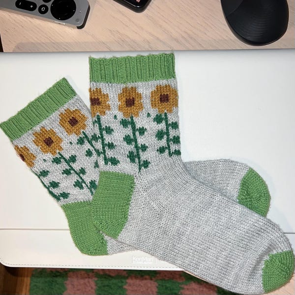 DIGITAL ITEM. Field of Sunflowers Sock Set Knitting Instructions - Etsy