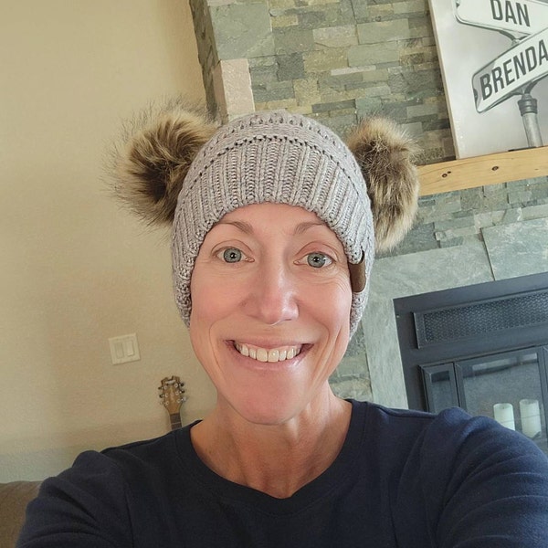 David and Young® Cruelty-free Fuzzy Hat With Peta-approved Vegan Faux ...