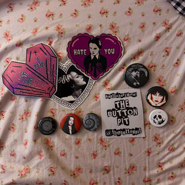 Spooky Halloween Pins 1.25" Pinback Buttons - Etsy