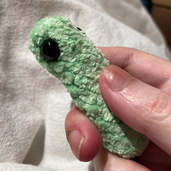 Snapping Fidget Worm - Etsy