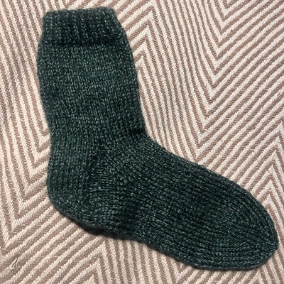 KNITTING PATTERN Beginner Socks Knit Pattern Cozy Boot Socks Knitting ...