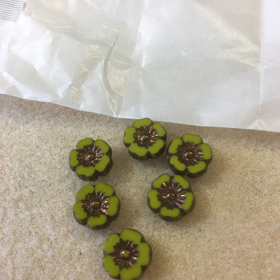 Czech Glass Beads Bottom Cut Faceted Drop Beads Mint Green - Etsy