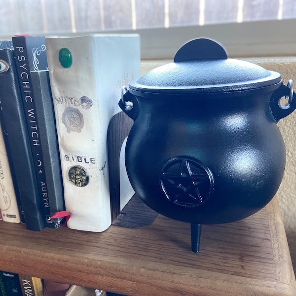 Large Black Cauldron Black Cast Iron Cauldron Witchy Decor Ritual ...
