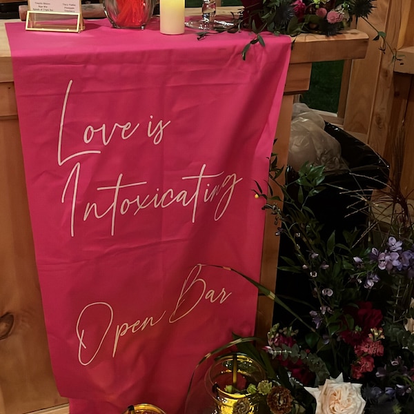 Illustrated Welcome Linen Sign, Hand Drawn Fabric Sign, Handwritten ...