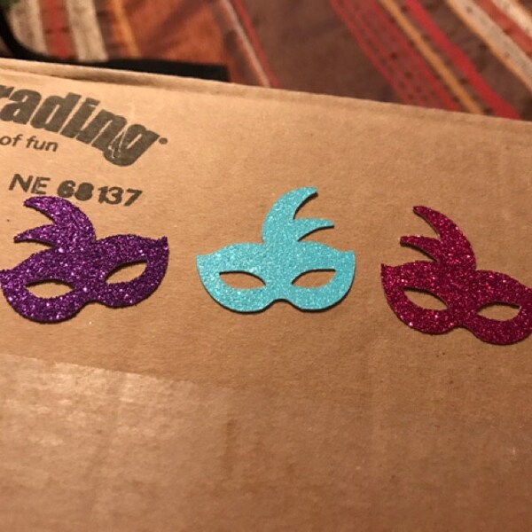 Mardi Gras Mask Confetti - (60 Pieces) Masquerade Party, Birthday Party ...