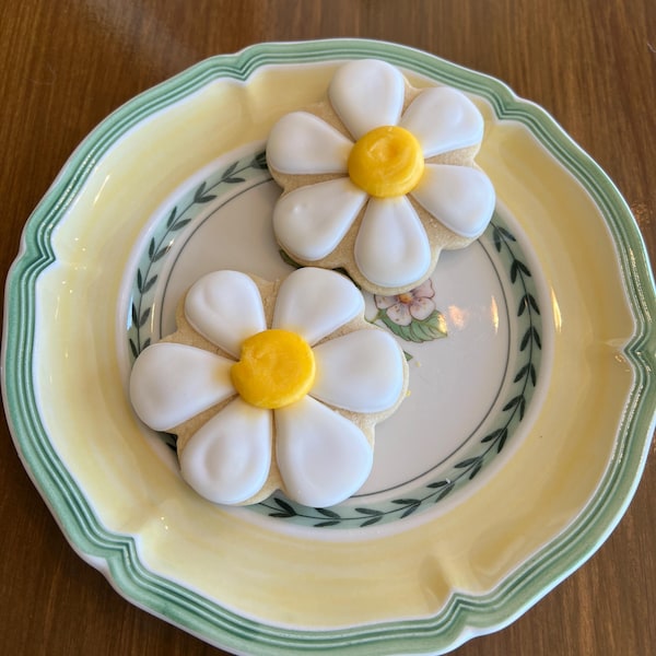Mini Spring Flowers, Hand Decorated Sugar Cookies, Custom Designs and ...