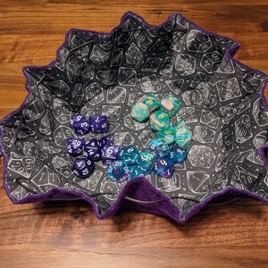 Felt Dice Bag / Tray-in-one 63 Geeky Fabric Choices Dice - Etsy