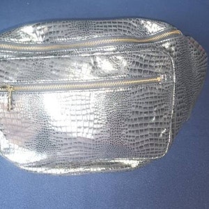 Coin Clip Purse With Bottom Zip, Red Leather Purse, Front Pocket, Amy ...