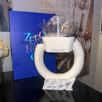 ZEROBASEONE ZB1 KPOP Lightstick Light Ring Stand - Etsy UK