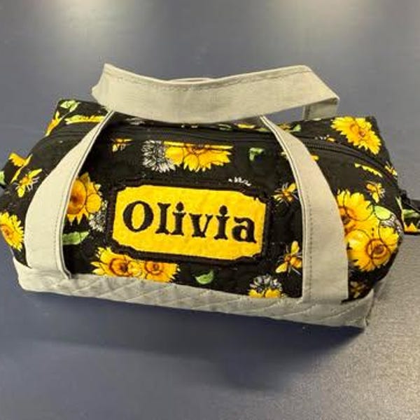 Makeup Bag in the Hoop Embroidery Pattern Quilted Bag Design Makeup Bag ...