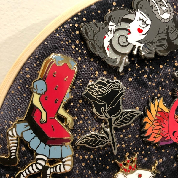 Black Rose Pin - Etsy