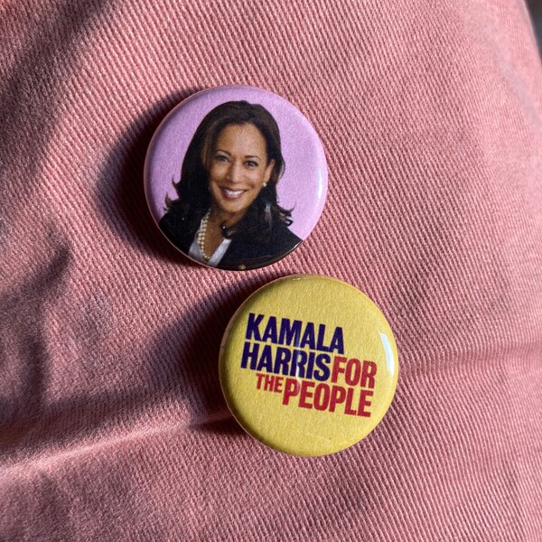 Dr. Manhattan and the Comedian Watchmen Button Set - Etsy