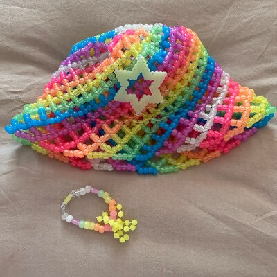 Trippy Rainbow Kandi Necklaces,uv Necklace,star Necklace,alien Necklace ...