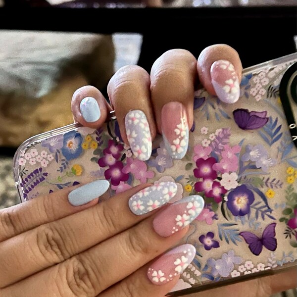 Aesthetic Flowers Baby Blue & Purple Ombre Press on Nails | False Nails ...