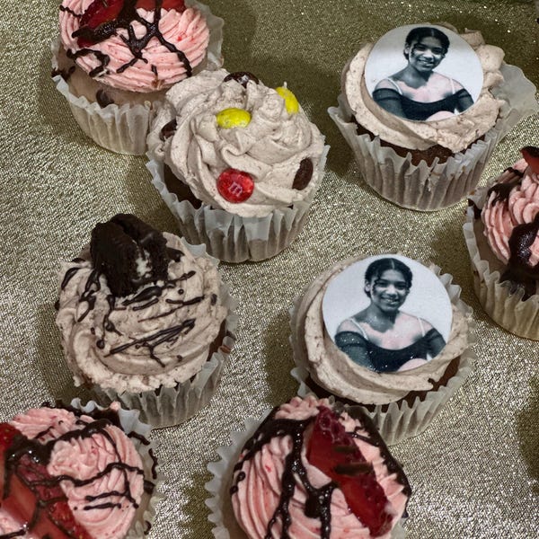 30 Custom Edible 1.25" Mini Cupcake Toppers, Circle Edible Topper ...