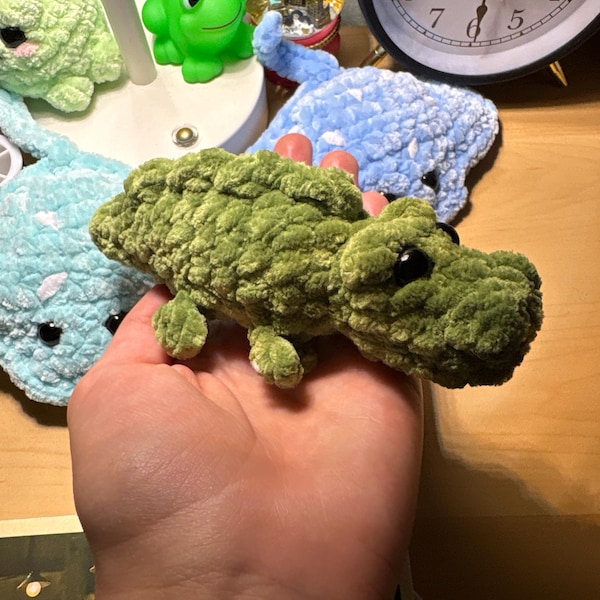 Baby Alligator Crochet Pattern PDF - Gator, Amigurumi, Chunky Yarn ...