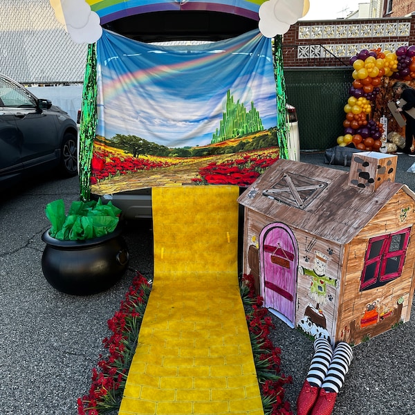 Yellow Brick Road Aisle Runner- Wizard Decor, Over the Rainbow Party ...