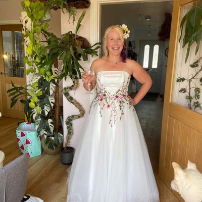 Slim Wedding Garter With Crystals, Elegant Lace Garter for Bride ...