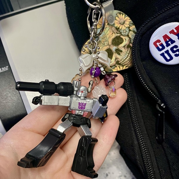 G1 Transformers Keychains Ver. 2 Megatron | Soundwave | Optimus Prime ...