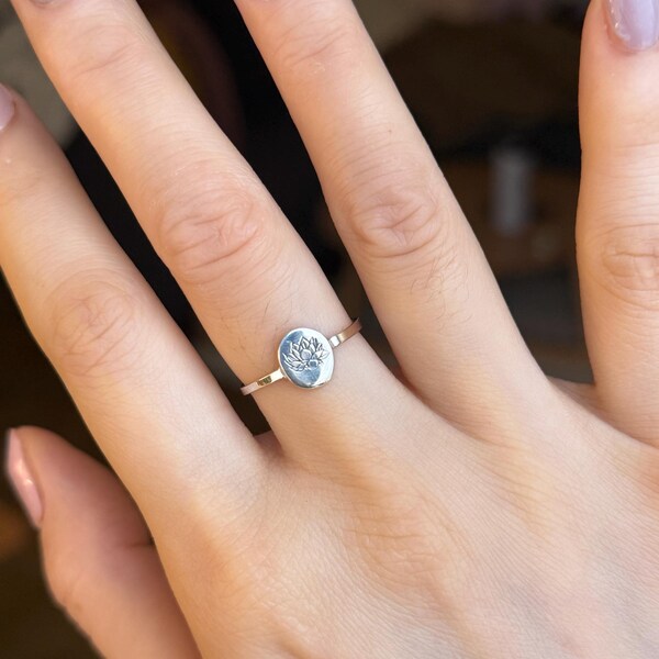 Large Gold Pisces Signet Ring - Koi Engraving Signet Ring, Zodiac ...