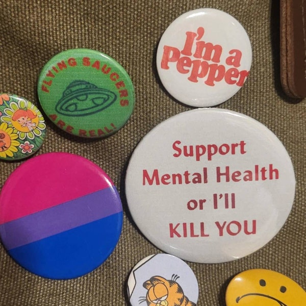 Vintage Style Pinback Buttons - 60s 70s 80s Novelty Pins - Reproduction ...