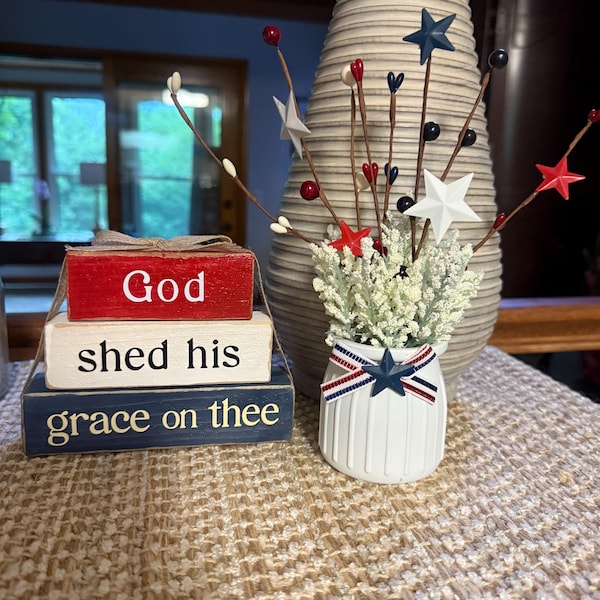 Patriotic Tiered Tray Decor, Fourth of July Tray, Patriotic Florals ...