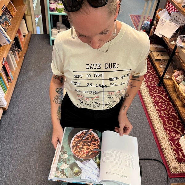 Vintage Library Due Date Card Tshirt Gift for Reader, Bookworm Shirts ...