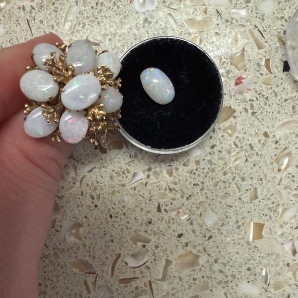 BURMA JADEITE JADE –parcel of 4 -8 X 6 and 1 – 7 X 5 Mm Oval Cabs ...