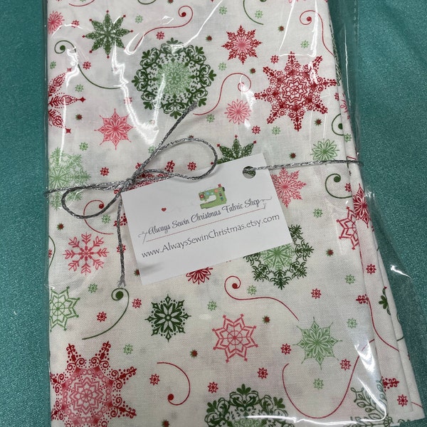 Christmas Splendor Natural Gold Poinsettias | Holiday Floral Fabric ...