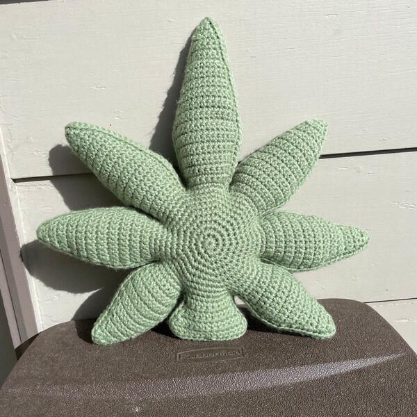 Crochet Pattern | Weed Leaf Pillow | Weed Leaf Crochet Pattern ...