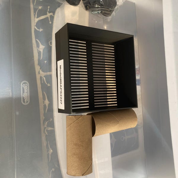 Dubia Self Cleaning Breeder Box Farm, Large 8 Gallon, Roach Breeding ...