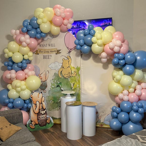 Classic Winnie the Pooh Svg, Winnie the Pooh Outline, Classic Pooh ...