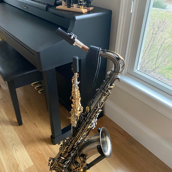 The Wall Hanger - Saxophone Wall Stand - Gift for Saxophonist Player ...