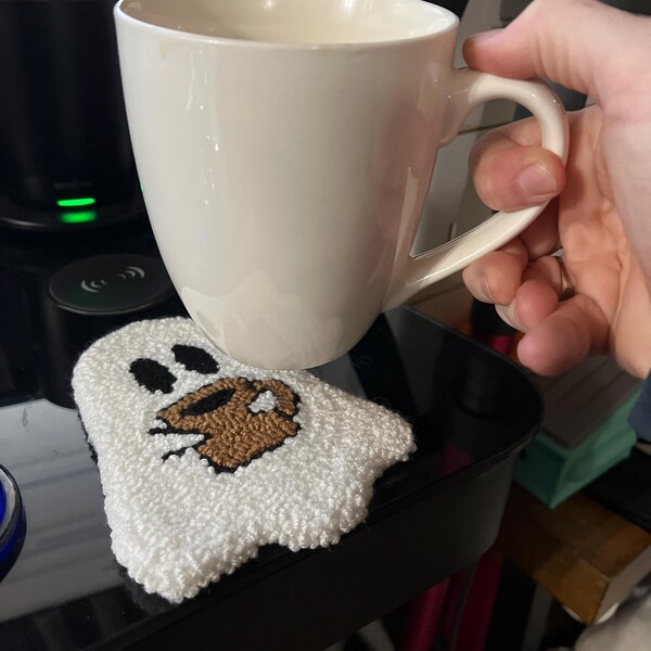 Daisy Ghost Mug Rug, Halloween Punch Needle Coaster, Daisy Ghostie ...