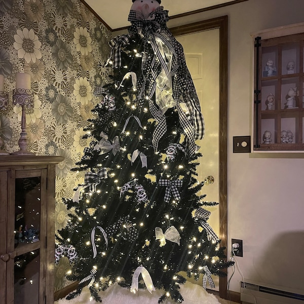 Skull Skeleton Totem Pole, Purple and Pink Flowers, Gothic Decor ...