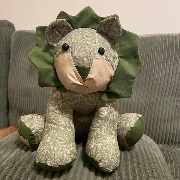 Larry Lion Toy Sewing Pattern PDF, Stuffed Lion Pattern, Stuffed Animal ...