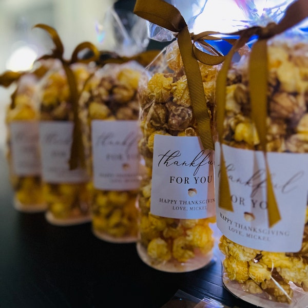Thanksgiving Favor Popcorn Bags & Ribbon - Friendsgiving Table ...