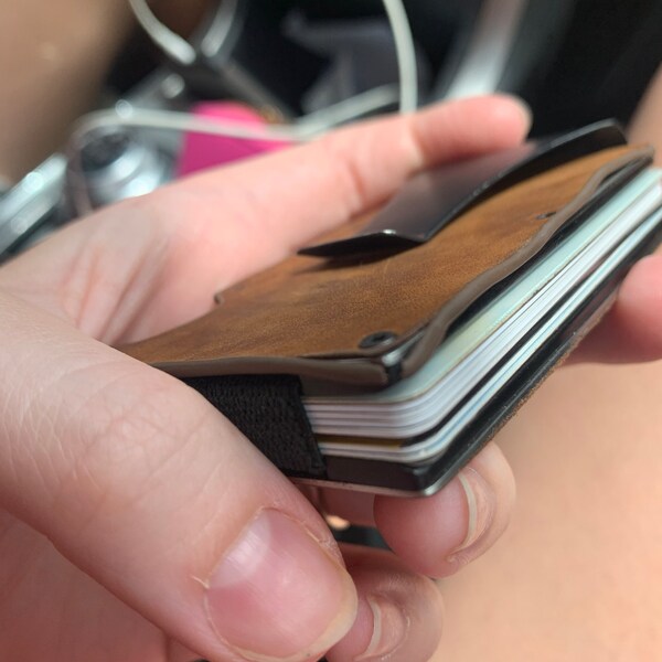 Smart Belt Buckle® Wallet With Secret Hidden Chamber, Hands-free ...