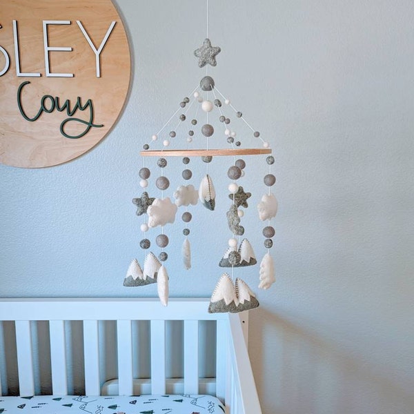 Grey White Baby Mobile, Neutral Woodland Nursery Mobile, Crib Mobile ...